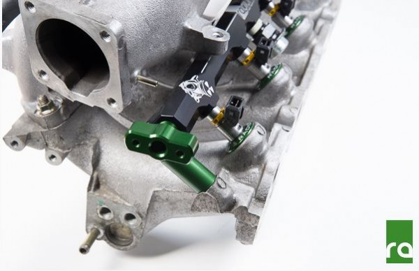 Radium Engineering Top Feed Fuel Rail - SR20DET (S14/S15) - Nissan Race ...